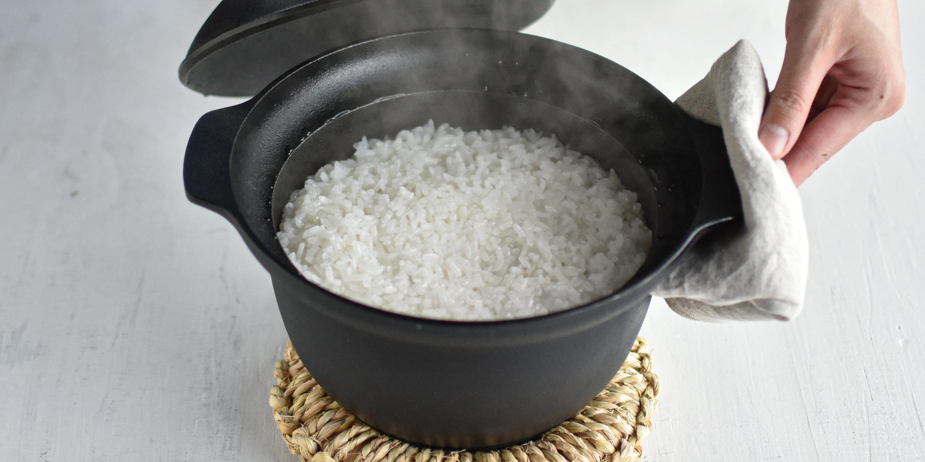 ごはん釜| 南部鉄器の老舗 及源鋳造 OIGEN 公式オンラインショップ | 愉しむをたのしむ