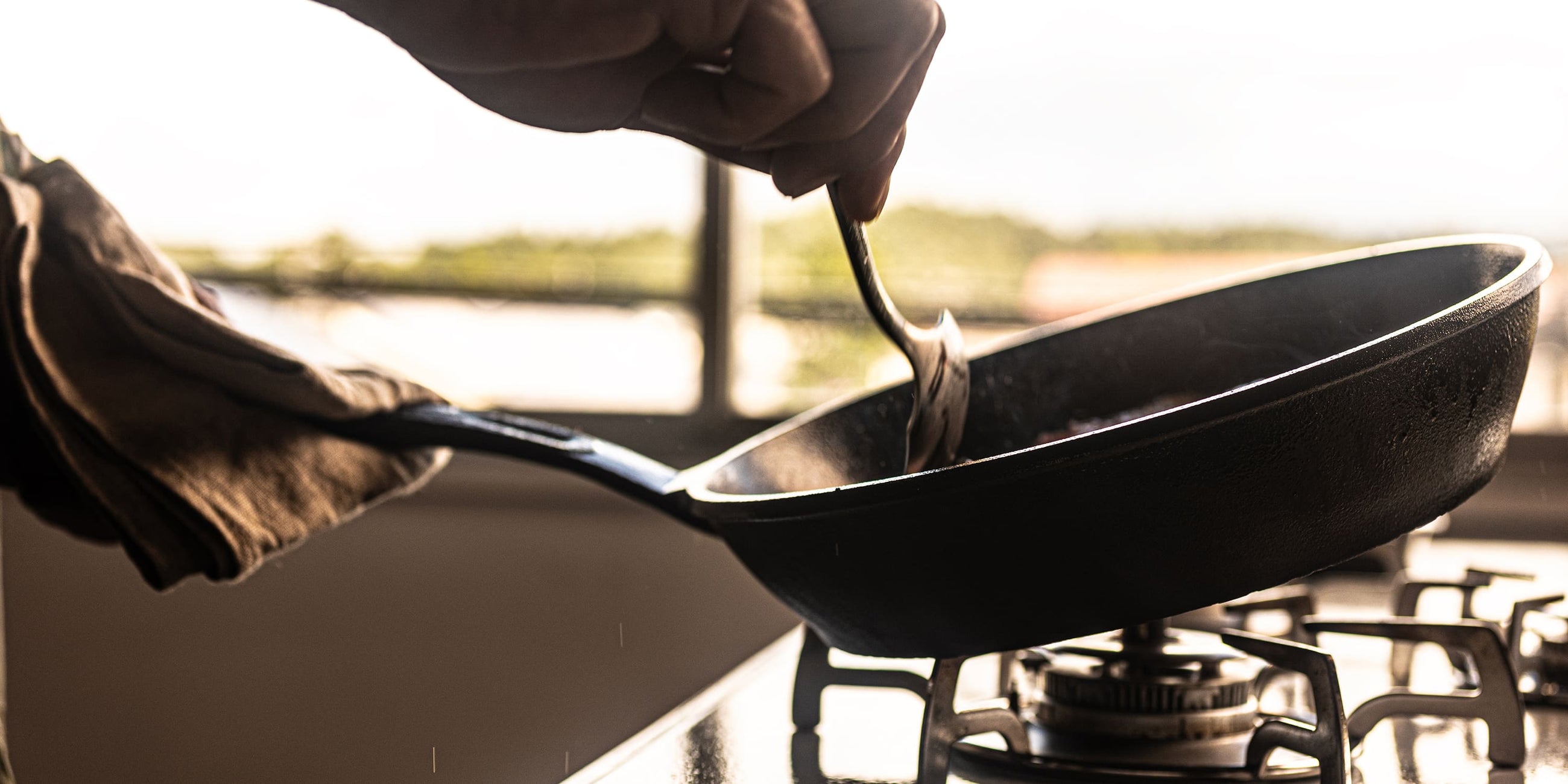 つかう | 南部鉄器の老舗 OIGEN - 及源鋳造 公式オンラインショップ | 愉しむをたのしむ