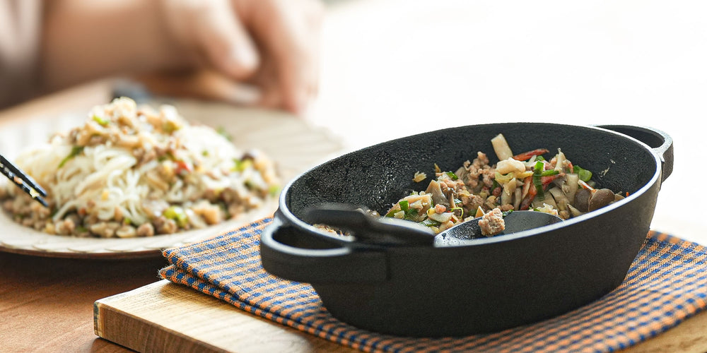 小鉄鍋| 南部鉄器の老舗 及源鋳造 OIGEN 公式オンラインショップ | 愉しむをたのしむ – ページ 2